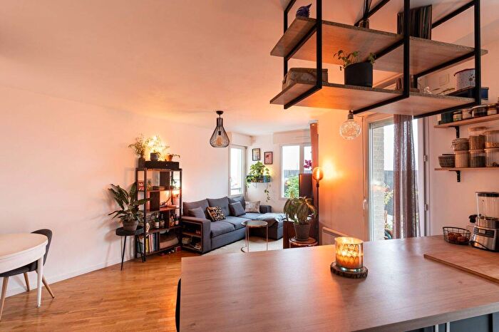 Appartement à louer - Suresnes - 2 pièces - 1 chambre