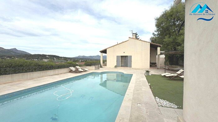 La Penne-sur-Huveaune - Maison 6 pièces à louer