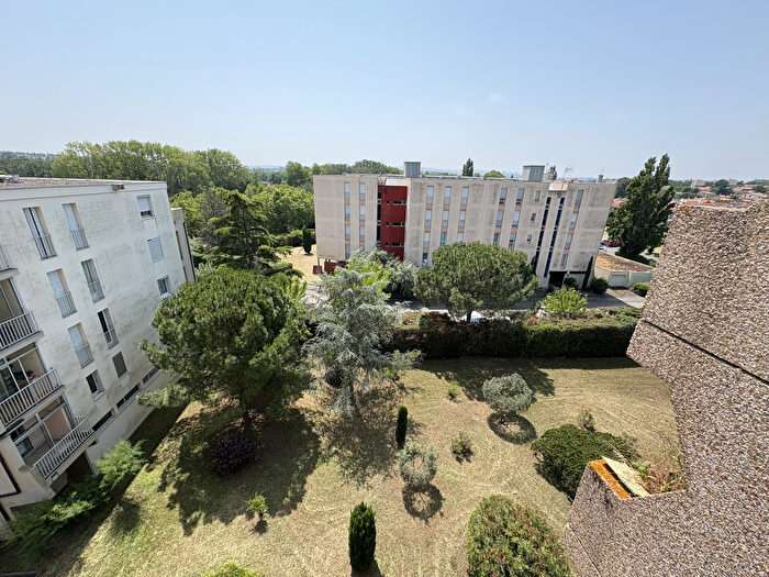 Appartement à louer - Carcassonne, Cité Médiévale, Barbacane, Trivalle - 3 pièces - 2 chambres