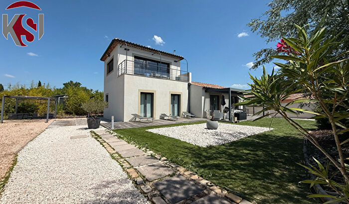 Saint-Maximin-la-Sainte-Baume, Revaute, La Viguière, La Babiole : Maison 6 pièces à vendre