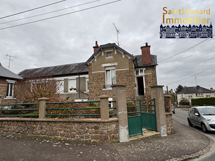 Maison à vendre - Fougères - 5 pièces - 2 chambres