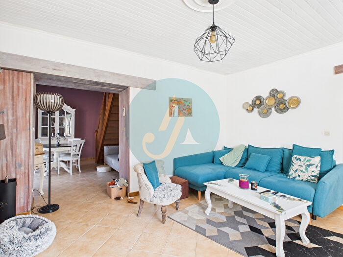 Maison à vendre - Saint-Amand-en-Puisaye - 6 pièces - 3 chambres