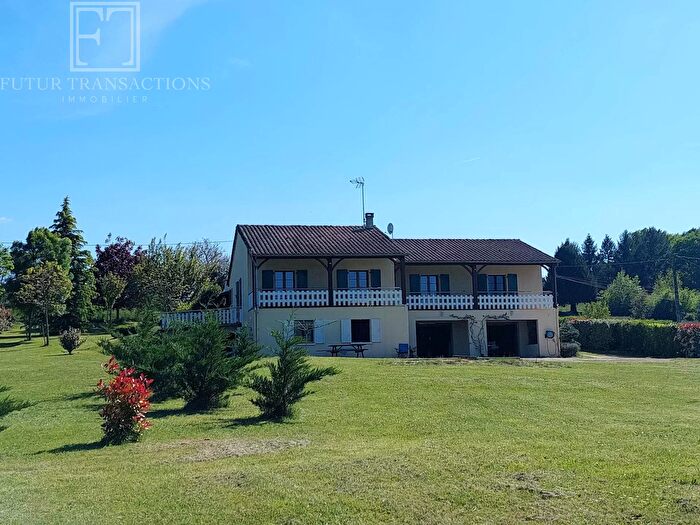 Maison à vendre - Champeaux-et-la-Chapelle-Pommier - 8 pièces - 4 chambres