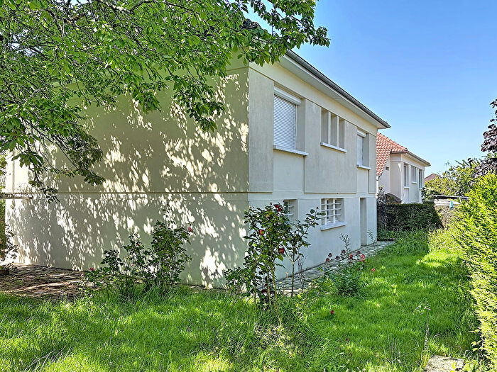 Maison 5 pièces à Saint-Berthevin, à vendre
