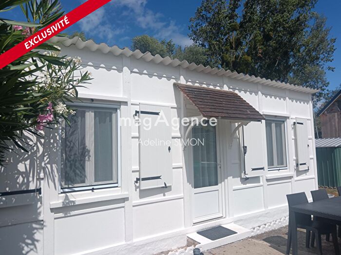 Saint-Jean-le-Thomas : Maison 3 pièces à vendre