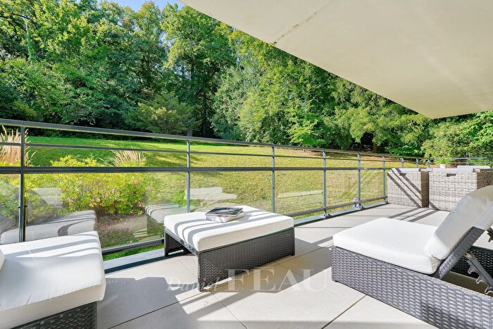 Appartement à vendre - Ville-dAvray - 6 pièces - 4 chambres