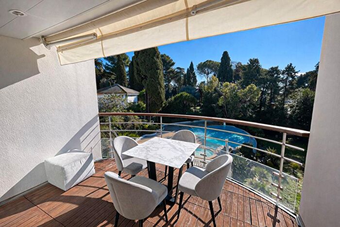 Appartement à vendre - Cannes, Prado, République - 5 pièces - 3 chambres