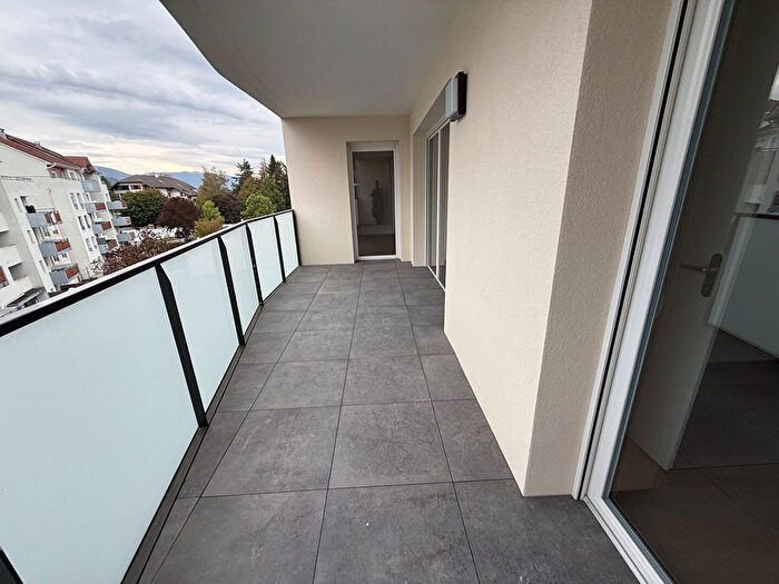 Appartement 4 pièces à louer - Rumilly, Les Collines, Nord