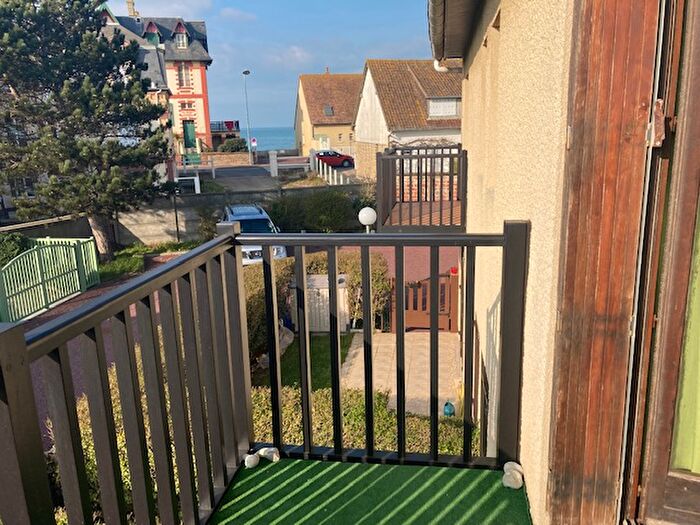 Appartement à louer - Villers-sur-Mer - 3 pièces - 2 chambres