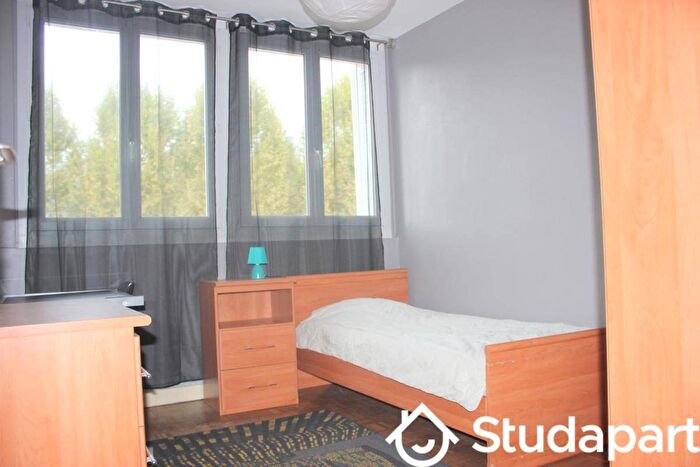 Appartement à louer - Le Murier-La Galochère, Saint-Martin-dHères - 1 pièce - 2 chambres