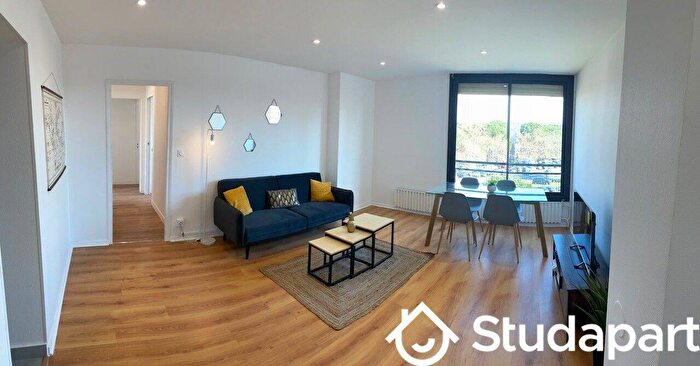 Appartement à louer - Bellefontaine, Toulouse - 1 pièce - 4 chambres