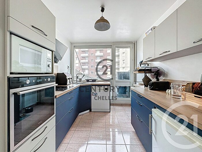 Appartement à vendre - Chelles, Centre-ville, Gare, Abbesses - 3 pièces - 2 chambres