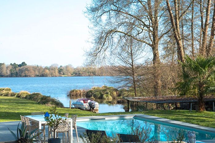 Maison à vendre - Sucé-sur-Erdre - 8 pièces - 5 chambres