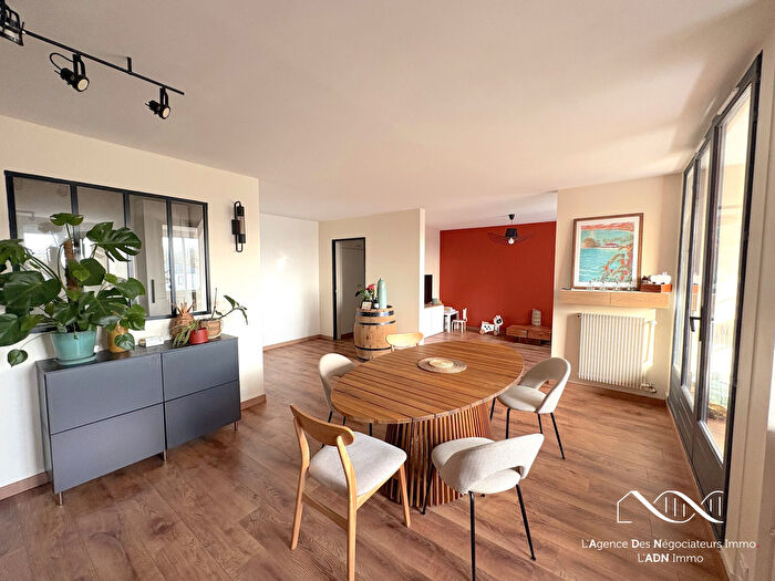 Appartement à vendre - Saran - 5 pièces - 3 chambres