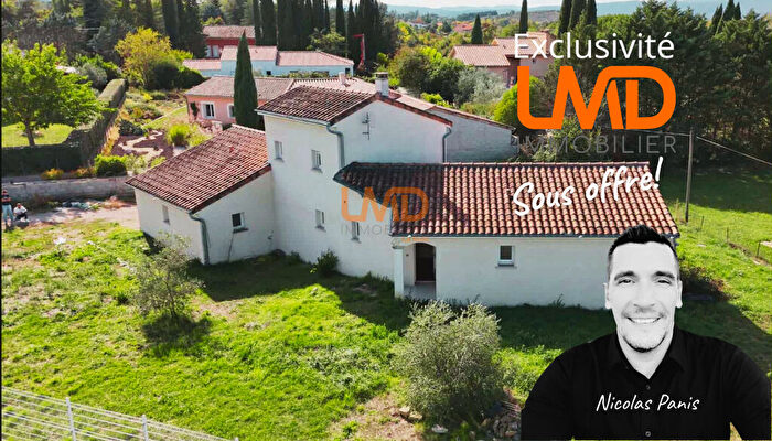 Maison à vendre - Grospierres - 4 pièces - 3 chambres