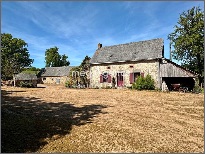 Maison 8 pièces à vendre à Saint-Georges-Buttavent