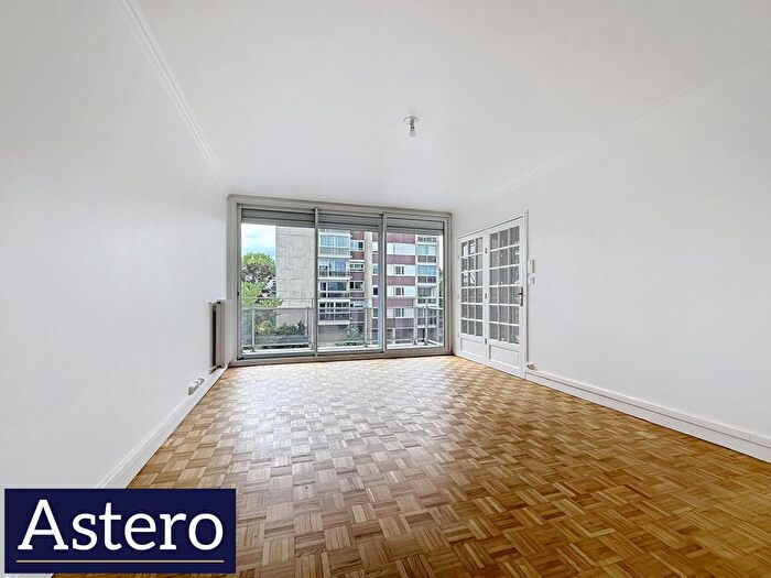 Appartement à vendre - Quartiers Nord-Ouest, Villejean - 4 pièces - 3 chambres