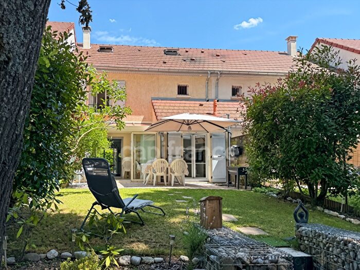 Maison 5 pièces à Ferney-Voltaire, à vendre