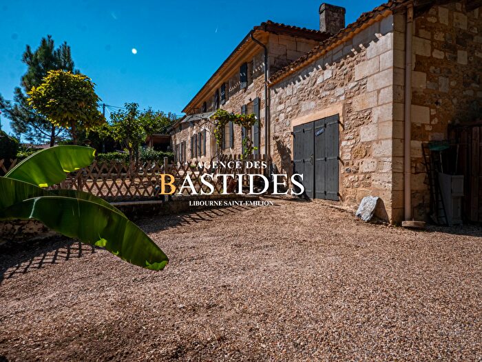 Maison 7 pièces à Galgon, à vendre