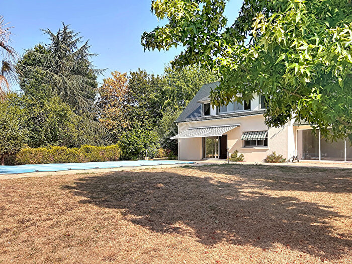 Maison 6 pièces à vendre à Soulaire-et-Bourg