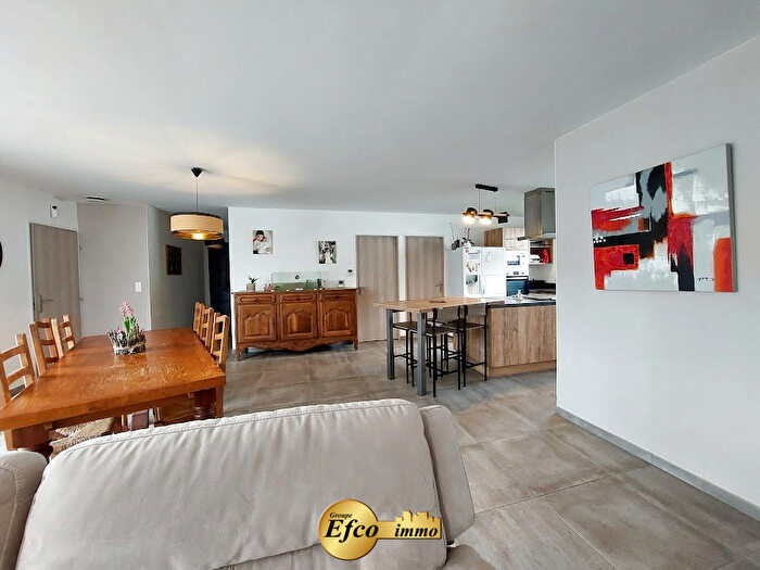 Maisons à vendre et appartements à louer - 1