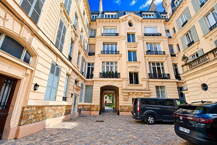 Versailles, Saint-Louis - Appartement 6 pièces à vendre