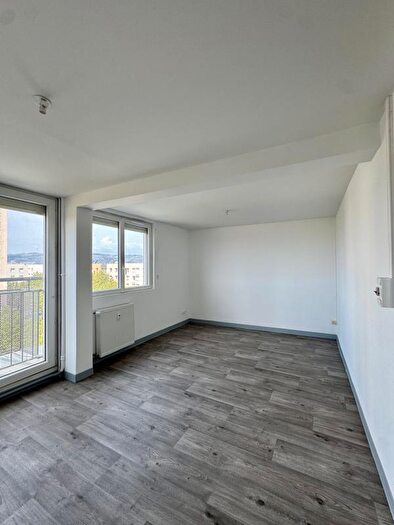Appartement 4 pièces à Valence, Le Polygone, à louer