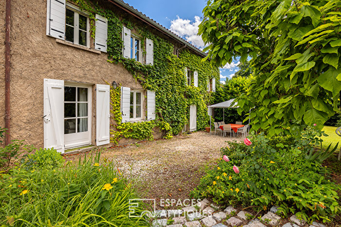 Maison 14 pièces à vendre à Brindas