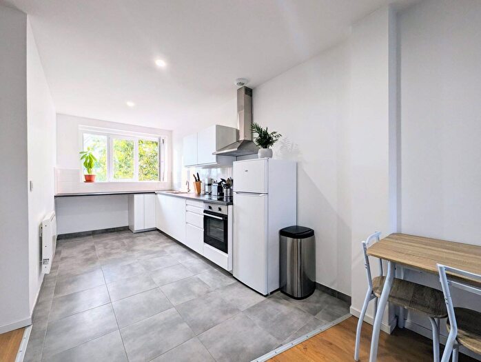 Appartement à louer - Fonderie Sud, Mulhouse - 2 pièces - 1 chambre