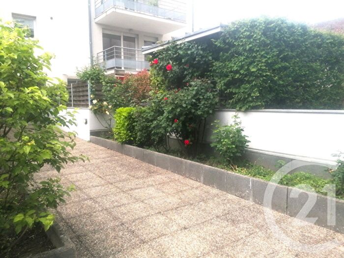 Appartement à vendre - Voiron, Centre-ville, Gare - 4 pièces - 3 chambres