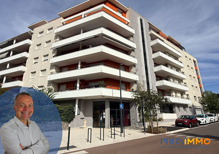 Appartement 4 pièces à Voiron, Baltiss, Paviot, à vendre