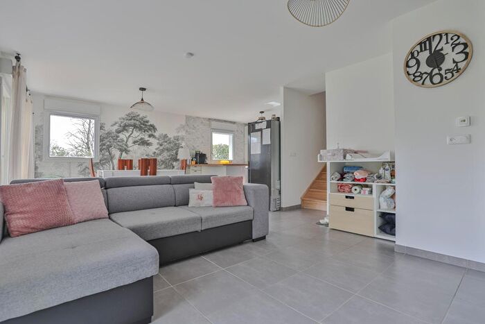 Appartement à vendre - Chilly - 4 pièces - 3 chambres