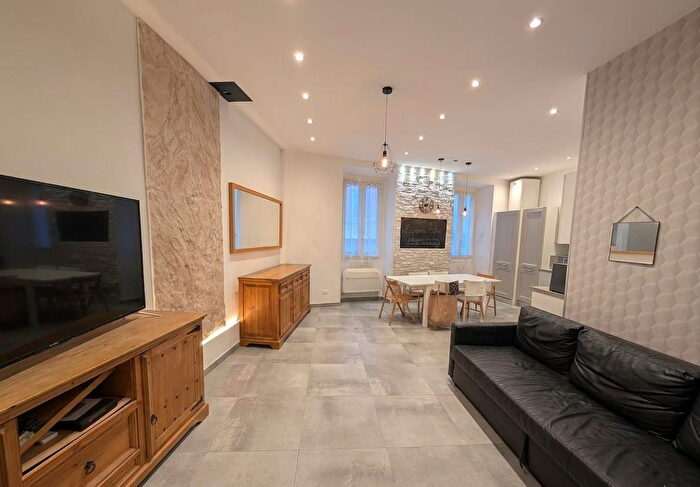 Nice, Garibaldi : Appartement 4 pièces à louer