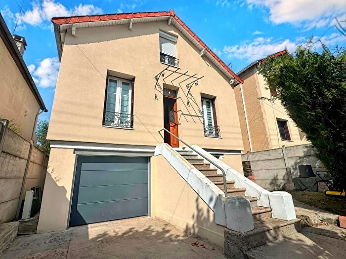 Aulnay-sous-Bois, Prevoyant, Le Parc : Maison 4 pièces à vendre