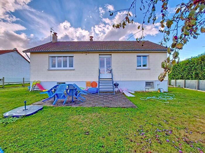 Maison 4 pièces à Guitry, à vendre