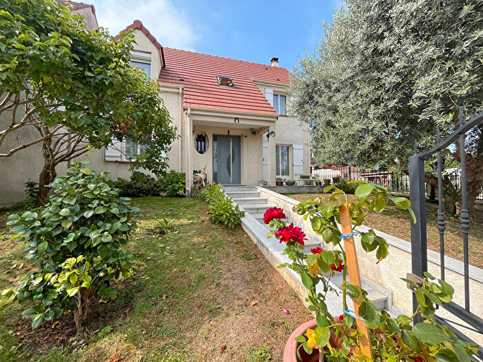 Maison à vendre - Ris-Orangis, Le Village - 6 pièces - 4 chambres