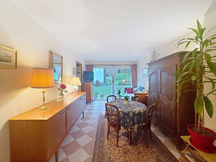 Appartement à vendre - LHaÿ-les-Roses, Petit Robinson - 4 pièces - 2 chambres