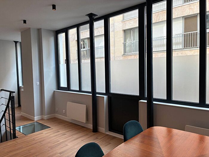 Appartement 2 pièces à Télégraphe-Pelleport Saint Fargeau, Paris 20ème arrondissement, à louer