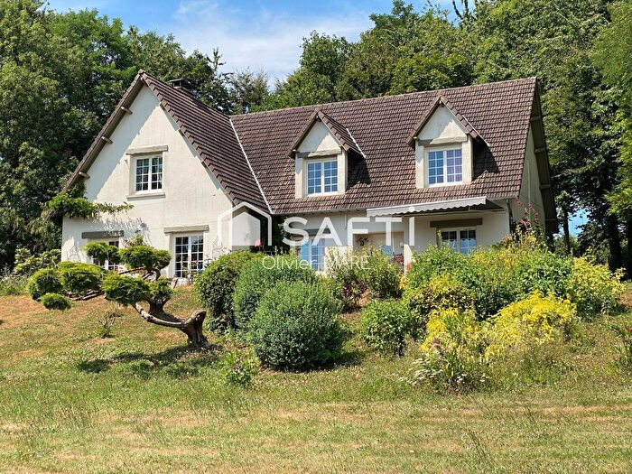 Maison 8 pièces à Le Châtellier, à vendre