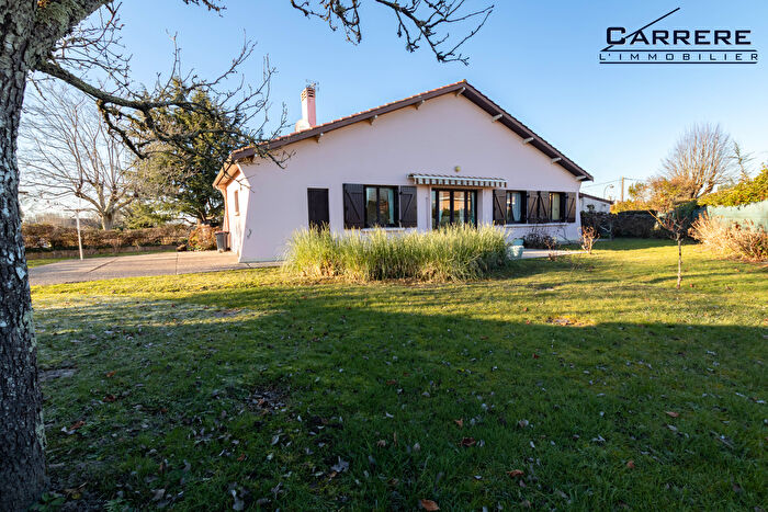 Carignan-de-Bordeaux : Maison 4 pièces à vendre