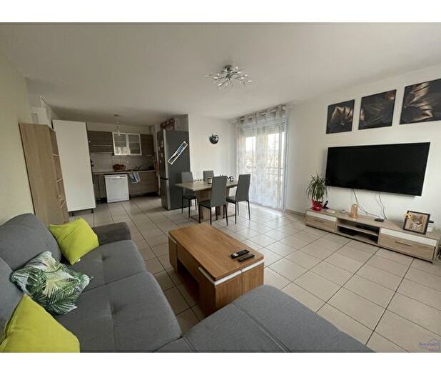 Appartement à vendre - Grigny - 3 pièces - 2 chambres