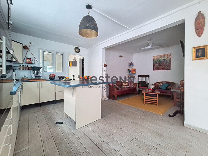 Maison à vendre - Les Abymes - 5 pièces - 4 chambres