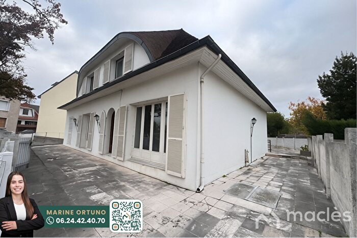 Maison à vendre - Le Blanc-Mesnil, Centre Coudray - 8 pièces - 7 chambres