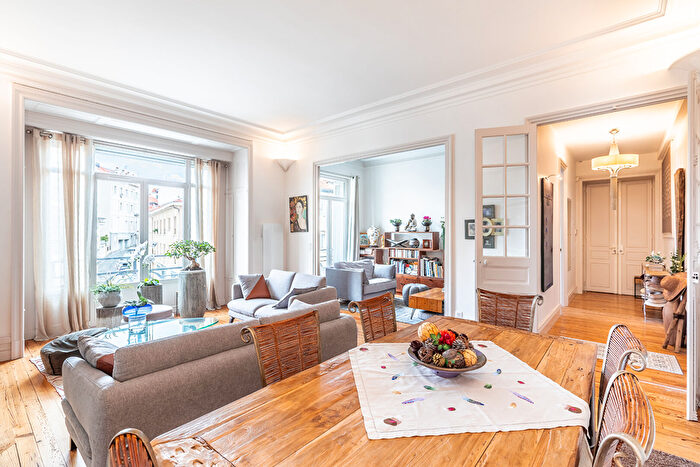 Biarritz, Centre-ville Est - Appartement 4 pièces à vendre