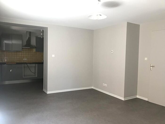 Appartement à louer - Villefranche-de-Rouergue, La Bastide - 2 pièces - 1 chambre