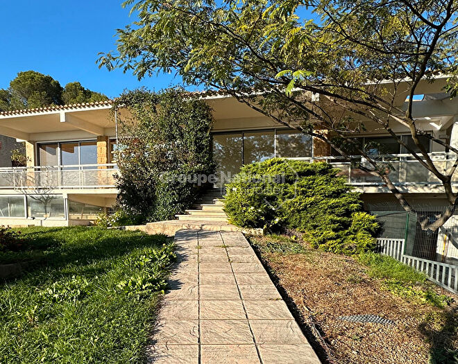 Maison à vendre - Beaucaire, Gaudon-Sizen, Chemin Marguilliers, Pointe Rouge - 5 pièces - 4 chambres