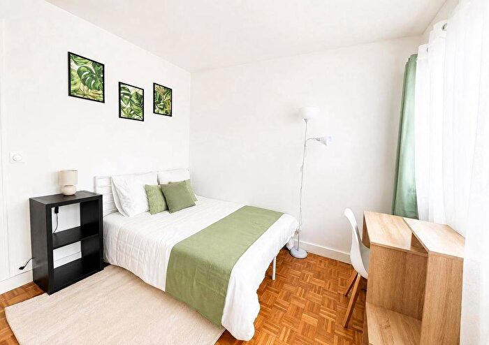 Appartement 1 pièce à louer à Les Louvrais, Pontoise