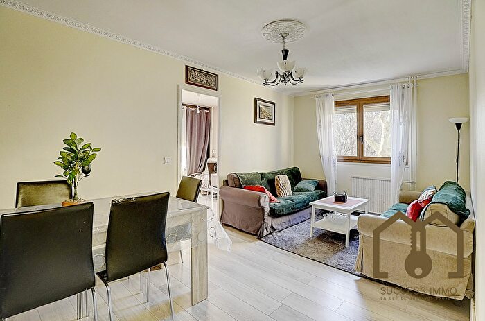 Appartement à vendre - Vaulx-en-Velin, Mas Sud - 4 pièces - 3 chambres