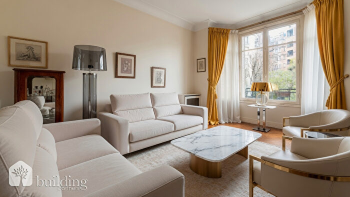 Appartement 3 pièces à vendre à Paris 17ème, Ternes, Maillot