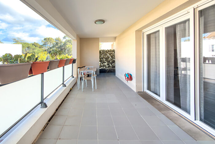 Appartement à vendre - La Londe-les-Maures, Valcros, Alicastre, Haut Pansard, Bas Pansard, Le Pin - 3 pièces - 2 chambres